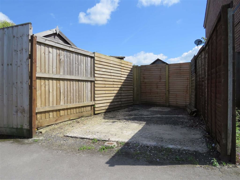 Longcroft Road, Devizes, Wiltshire – Caulfields Residential Sales